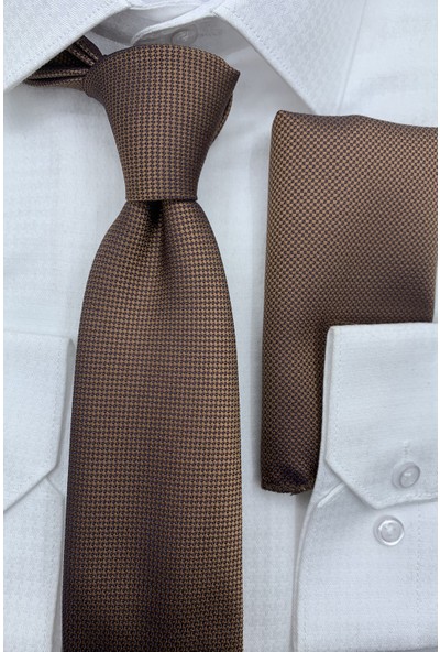 Quesste Sütlü Kahve Armür Desenli Kravat Mendil Kutulu Set