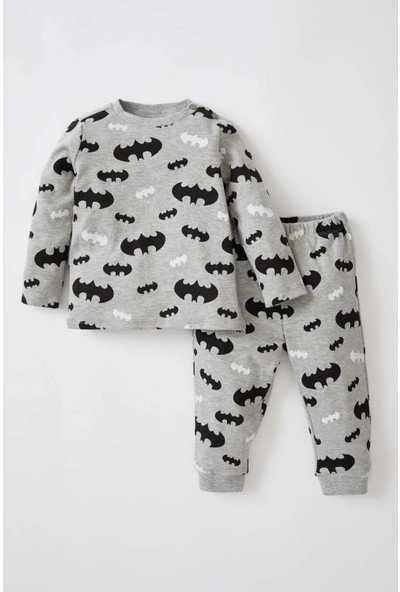 DeFacto Erkek Bebek Batman Lisanslı Regular Fit Bisiklet Yaka Uzun Kollu Pamuklu Pijama Takım W0851A221WN DeFacto Erkek Bebek Batman Lisanslı Regular Fit Bisiklet Yaka Uzun Kollu Pamuklu Pijama Takım W0851A221WN