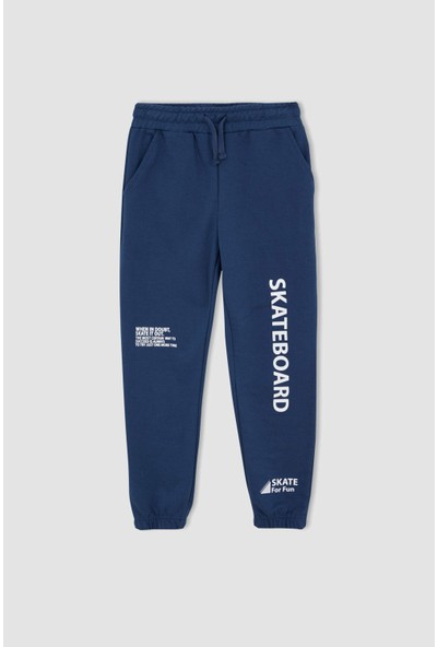 DeFacto Erkek Çocuk Regular Fit Slogan Baskılı Cepli Jogger Eşofman Alt X1618A621CW