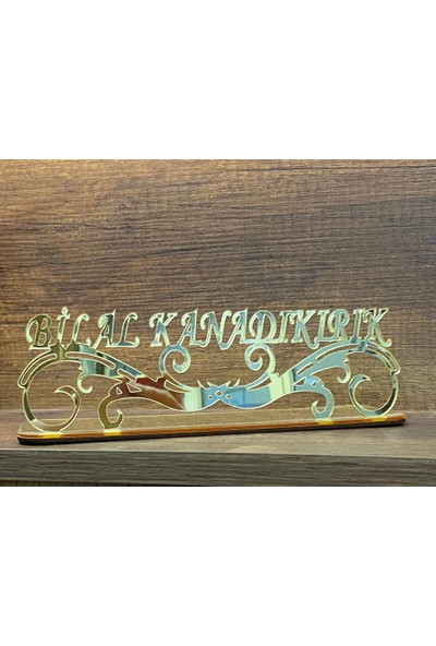 Kar Beyazı Karbeyazi Kişiye Özel Pleksi Isimlik