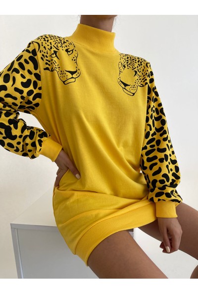 Rengamoda Leopar Detaylı Iki Iplik Kumaş Sweat Elbise. Rengamoda Leopar Detaylı Iki Iplik Kumaş Sweat Elbise.