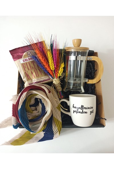 Alanç Hayallerinin Peşinden Git Yazılı Kupa, Büyük Fular, Bambu French Press, Kahve, Çiçek ,hediye Seti Alanç Hayallerinin Peşinden Git Yazılı Kupa, Büyük Fular, Bambu French Press, Kahve, Çiçek ,hediye Seti