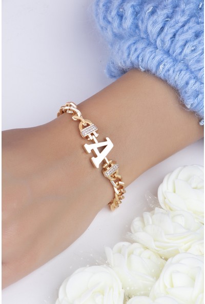 Sortie Accessories Zirkon Taşlı Tasarım A Harf Bileklik Sortie Accessories Zirkon Taşlı Tasarım A Harf Bileklik