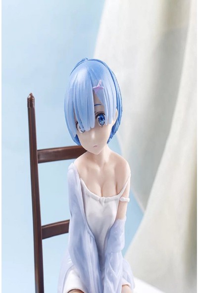 Anime Figür Rem Ram Farklı Bir Dünyada Yaşam 15 cm