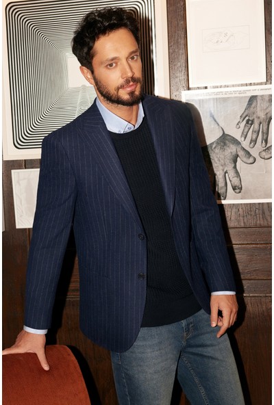 Avva Erkek Lacivert Kırlangıç Yaka Düz Slim Fit Torba Cepli Ceket A12Y4042