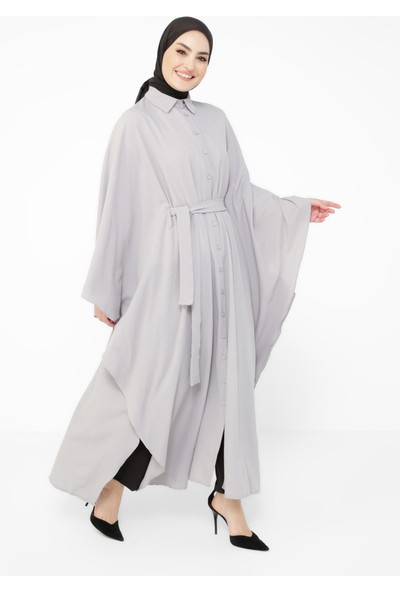 Tavin Yaka Detaylı Düğmeli Kuşaklı Ferace - Gri - Tavin Tavin Yaka Detaylı Düğmeli Kuşaklı Ferace - Gri - Tavin