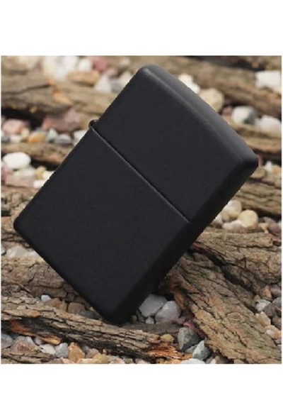 Dzc Kuzenler Avm Mat Siyah Zippo Benzinli Çakmak Dzc Kuzenler Avm Mat Siyah Zippo Benzinli Çakmak