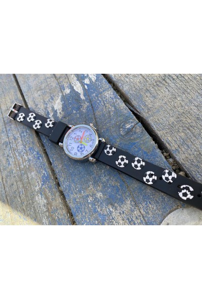 Dzc Kuzenler Avm Siyah Silikon Kordon Top Desenli Erkek Çocuk Saati Dzc Kuzenler Avm Siyah Silikon Kordon Top Desenli Erkek Çocuk Saati