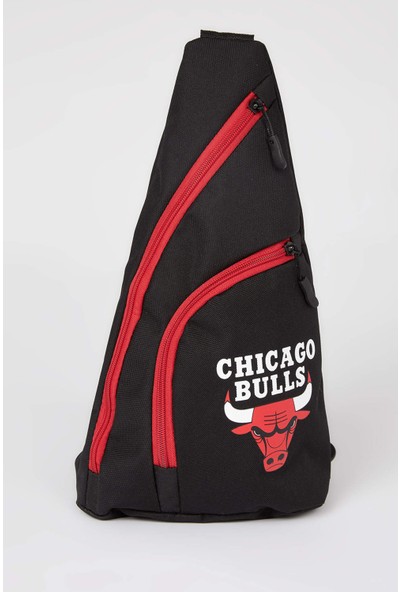 DeFacto Chicago Bulls Lisanslı Göğüs Çantası U8587AZNS DeFacto Chicago Bulls Lisanslı Göğüs Çantası U8587AZNS