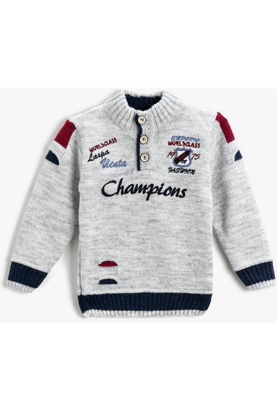 Koton Yazı İşlemeli Yakası Düğmeli Kazak