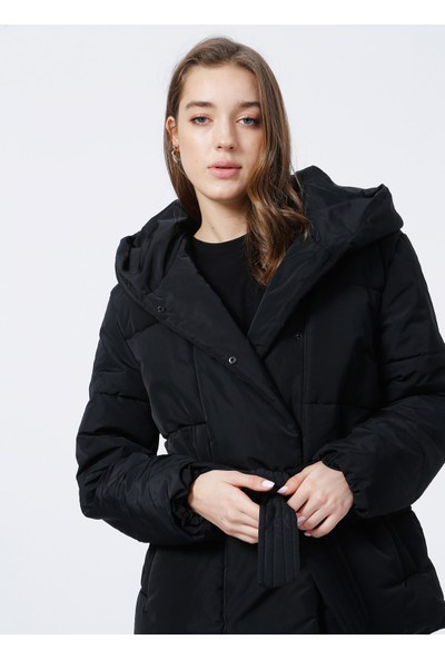 Limon Danilo2 Kapüşonlu Geniş Fit Siyah Kadın Mont