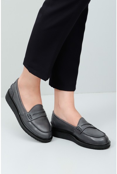 Gönderi(R) Hakiki Deri Yuvarlak Burun Dolgu Taban Loafer Kadın Günlük Ayakkabı 24092 Gönderi(R) Hakiki Deri Yuvarlak Burun Dolgu Taban Loafer Kadın Günlük Ayakkabı 24092