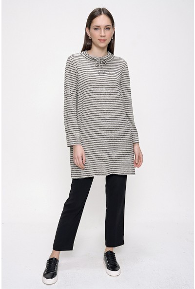 Aker 15299111 Yumuşak Dokulu Bağcıklı Tunik Aker 15299111 Yumuşak Dokulu Bağcıklı Tunik