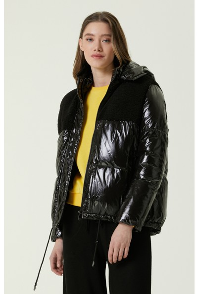 Network Geniş Fit Siyah Mont