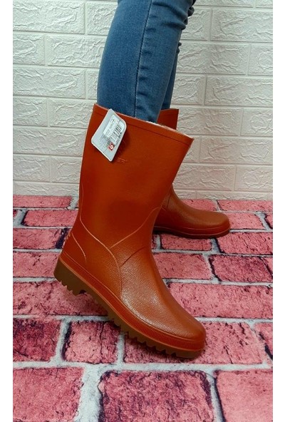 Gezer 320 Krep Kısa 28CM Astarlı Yumuşak Kaydırmaz Çizme Gezer 320 Krep Kısa 28CM Astarlı Yumuşak Kaydırmaz Çizme