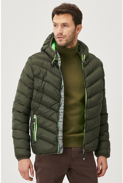 AC&Co / Altınyıldız Classics Standart Fit Dik Yaka Kapüşonlu Düz Casual Mont