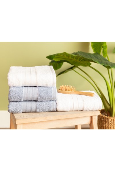 Madame Coco Fabrice Düz 4'lü Yüz Havlu Seti - Mavi / Beyaz Madame Coco Fabrice Düz 4'lü Yüz Havlu Seti - Mavi / Beyaz