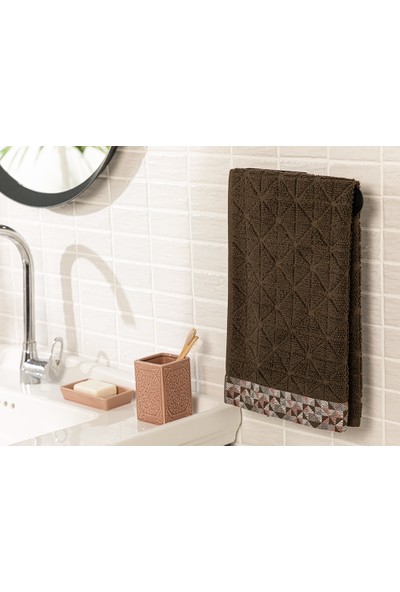 English Home Trigon Jakarlı Yüz Havlusu 50X70 cm Kahve English Home Trigon Jakarlı Yüz Havlusu 50X70 cm Kahve