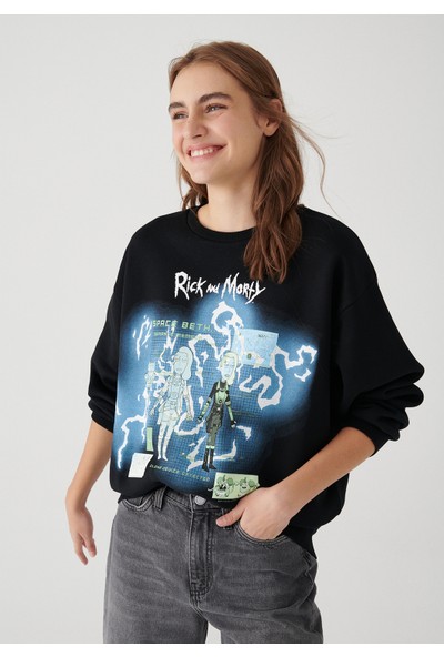 Mavi Kadın Rick and Morty Baskılı Siyah Sweatshirt 1610227-900