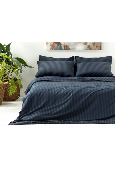 English Home Crystal Ipeksi Twill King Size Nevresim Takımı 240X220 cm Gece Mavisi English Home Crystal Ipeksi Twill King Size Nevresim Takımı 240X220 cm Gece Mavisi