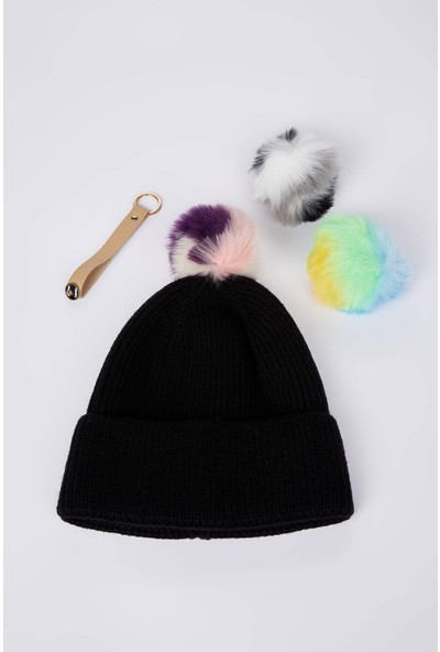 DeFacto Kadın Çıkarılabilir Ponponlu Triko Bere V6637AZ21WN