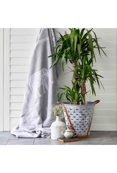 Karaca Home Festival Gri Çift Kişilik Pamuk Battaniye Karaca Home Festival Gri Çift Kişilik Pamuk Battaniye