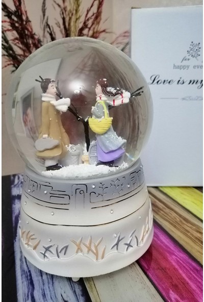 Odin Gift Store Işıklı Kar Püskürtmeli Cam Küre, Işıklı Kar Küresi, Projeksiyonlu Cam Küre Odin Gift Store Işıklı Kar Püskürtmeli Cam Küre, Işıklı Kar Küresi, Projeksiyonlu Cam Küre