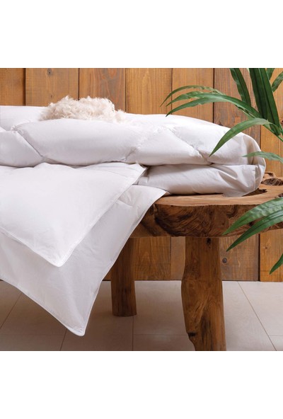 Luce Kaz Tüyü Tek Kişilik Yorgan (155x215 cm) Luce Kaz Tüyü Tek Kişilik Yorgan (155x215 cm)