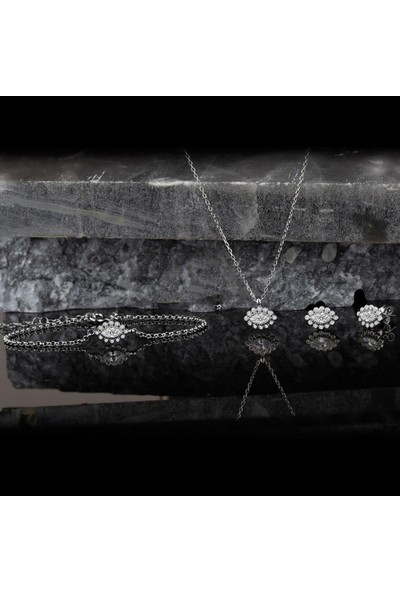 Else Pırlanta Modeli Mekik Papatya Gümüş 3'lü Takı Seti Else Pırlanta Modeli Mekik Papatya Gümüş 3'lü Takı Seti