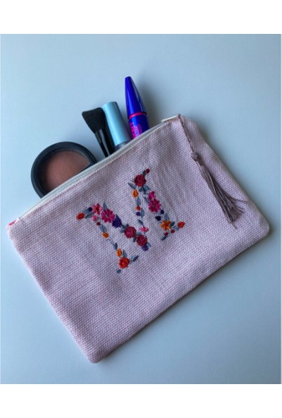 Yamito Tasarım Atölyesi Harfli Nakışlı Kişiye Özel Makyaj / El Çantası