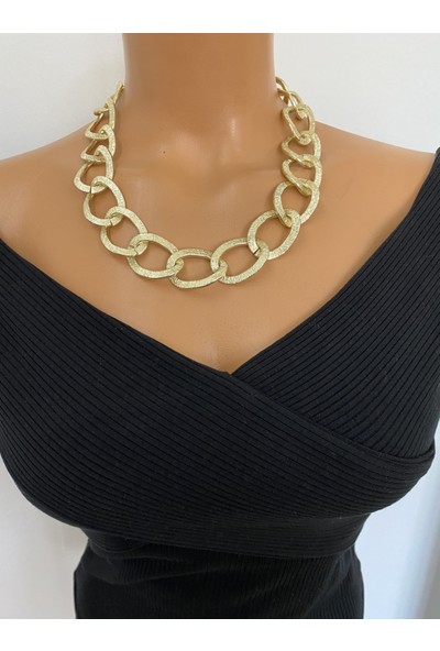 Maiden Design Gold Renk Kalın Zincir Görünümlü Kolye Bileklik Küpe Seti Maiden Design Gold Renk Kalın Zincir Görünümlü Kolye Bileklik Küpe Seti