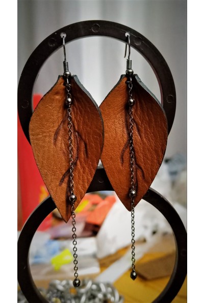 Blue&soul Deri Zincirli Yaprak Küpe Kahverengi Tasarım Küpe Blue&soul Deri Zincirli Yaprak Küpe Kahverengi Tasarım Küpe