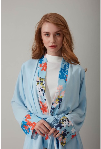 Mizalle Çiçek Desenli Mavi Kimono