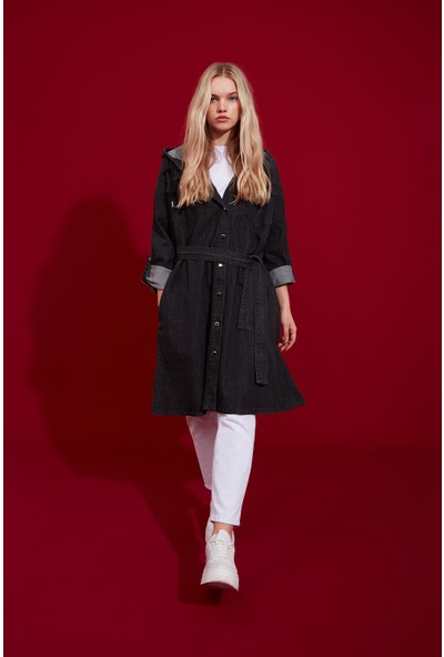 Mizalle Kapüşonlu Siyah Denim Trençkot