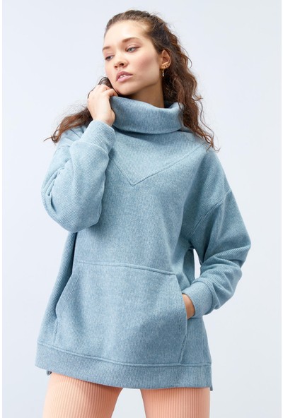 Tommy Life Mint Yeşili Kadın Boğazlı V Kesik Detaylı Oversize Selanik Sweatshirt - 97196 Tommy Life Mint Yeşili Kadın Boğazlı V Kesik Detaylı Oversize Selanik Sweatshirt - 97196