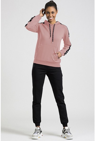 Tommylife Gül Kurusu - Siyah Kadın Kapüşonlu Yazı Şeritli Standart Kalıp Manşetli Eşofman Takımı - 03485 Tommylife Gül Kurusu - Siyah Kadın Kapüşonlu Yazı Şeritli Standart Kalıp Manşetli Eşofman Takımı - 03485