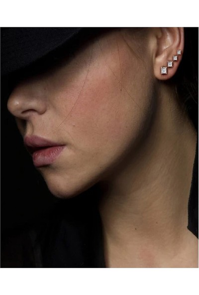 Begonia Accessories 925 Ayar Gümüş kare zirkon taşlı küpe ( 4 çift)