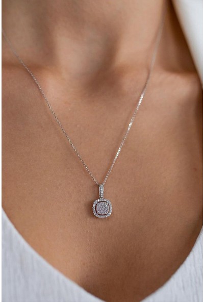 Eva Pırlanta Montürlü Baget Gümüş Rodyum Kaplama Kadın Kolye Eva Pırlanta Montürlü Baget Gümüş Rodyum Kaplama Kadın Kolye