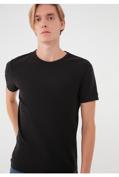 Mavi Erkek Siyah Basic Tişört 063747-900