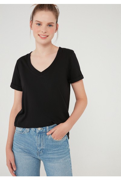Mavi Kadın V Yaka Siyah Basic Tişört 166248-900