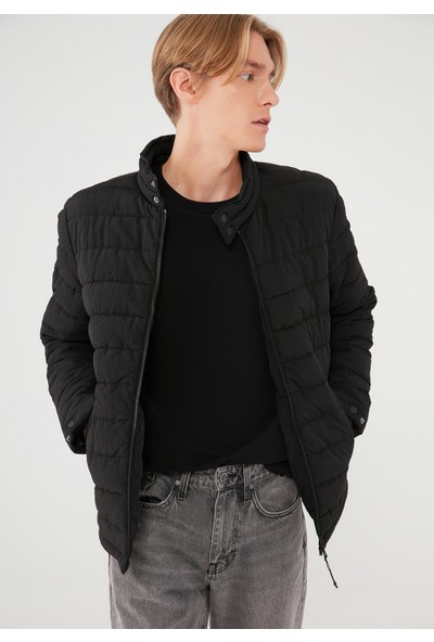 Mavi Erkek Dik Yaka Şişme Mont 010220-900