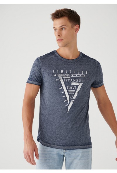 Mavi Erkek Limitless İstanbul Baskılı Lacivert Tişört 066283-32184 Mavi Erkek Limitless İstanbul Baskılı Lacivert Tişört 066283-32184