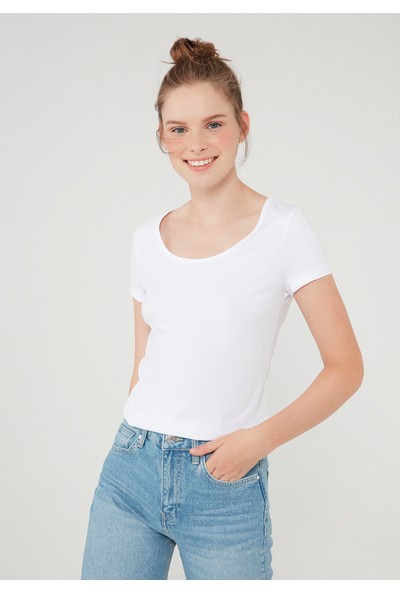 Mavi Kadın Beyaz Basic Tişört 168019-620 Mavi Kadın Beyaz Basic Tişört 168019-620