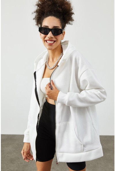 Xhan Beyaz Kapüşonlü Polar Sweathirt 2KXK8-45630-01 Xhan Beyaz Kapüşonlü Polar Sweathirt 2KXK8-45630-01