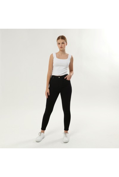 My Jeans Siyah Yüksek Bel Toparlayıcı Solmaz Kadın Kot Pantolon My Jeans Siyah Yüksek Bel Toparlayıcı Solmaz Kadın Kot Pantolon