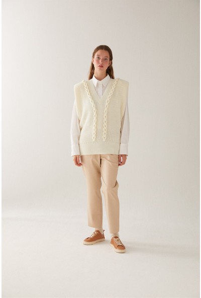 İnspiration Juno El Işi Saç Örgülü Vatkalı Süveter Krem İnspiration Juno El Işi Saç Örgülü Vatkalı Süveter Krem