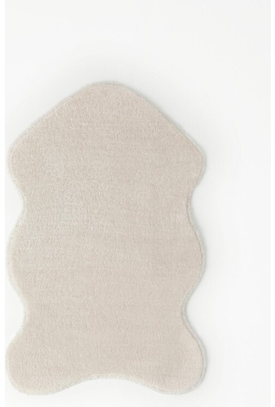 Sarar Peluş Post Paspas 80x120 cm - Bej Sarar Peluş Post Paspas 80x120 cm - Bej