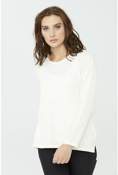 Desen Triko Kadın Sıfır Yaka Simli Kazak Kemik Desen Triko Kadın Sıfır Yaka Simli Kazak Kemik