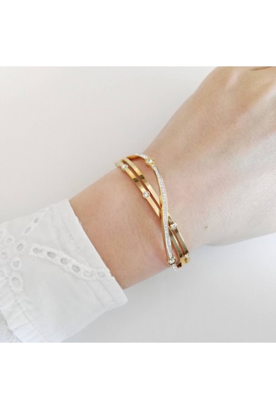 Peri Takı Çelik Kelepçe Dalga Desenli, Zirkon Taşlı Bileklik Peri Takı Çelik Kelepçe Dalga Desenli, Zirkon Taşlı Bileklik