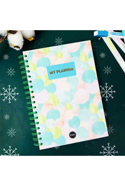 Patladı Gitti Balon Tasarımlı Spiralli Sticker'lı Tarihsiz Konuşan Ajanda Haftalık Planlayıcı Defter Patladı Gitti Balon Tasarımlı Spiralli Sticker'lı Tarihsiz Konuşan Ajanda Haftalık Planlayıcı Defter